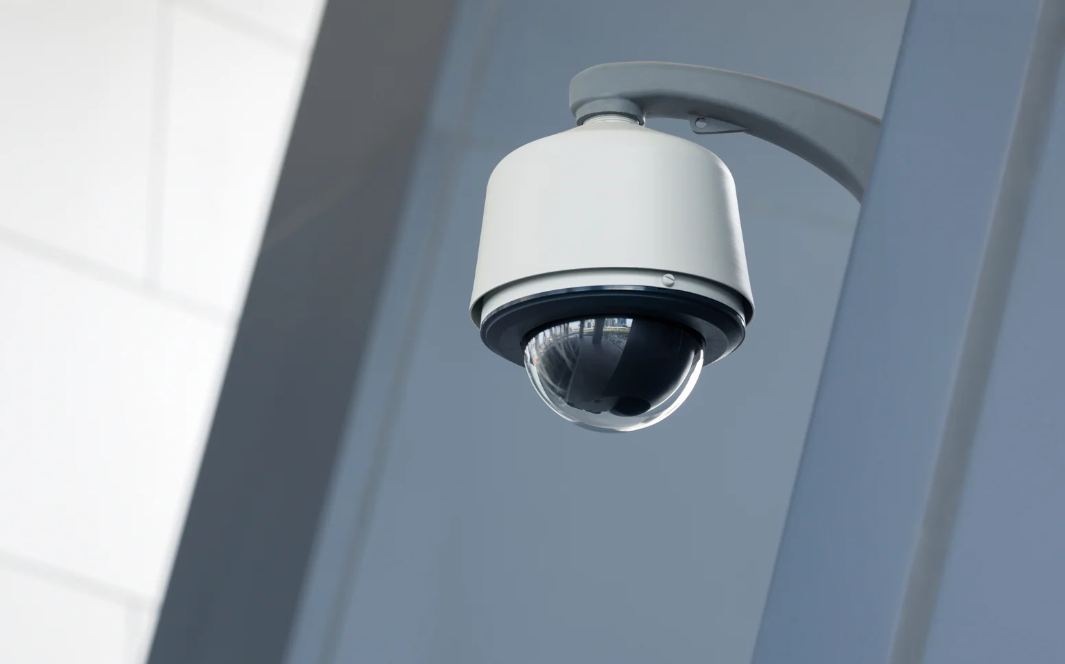 What is a PTZ Camera (Pan-Tilt-Zoom) | Pros, Cons, Overview